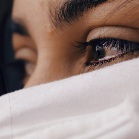 What Are Triple Eyelids and How to Treat Them? - Kahumana Nurse